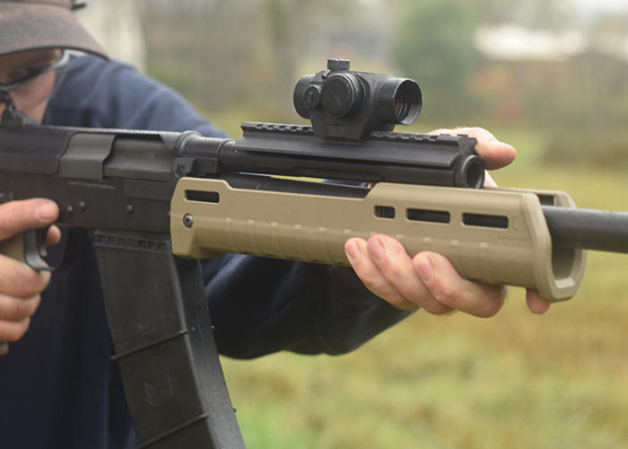 Magpul Zhukov Saiga-12/Cheetah-12/Lynx-12 Handguard | 4Shooters.com