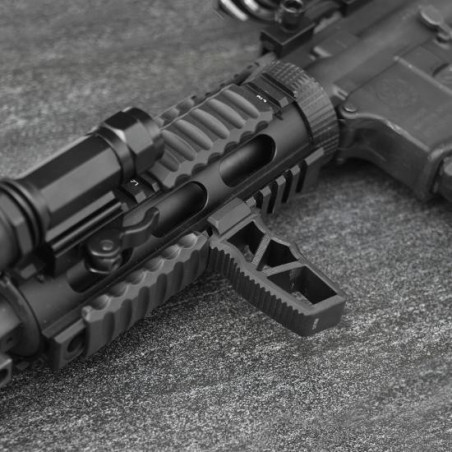 UTG Ultra Slim Foregrip Picatinny Black | 4Shooters.com